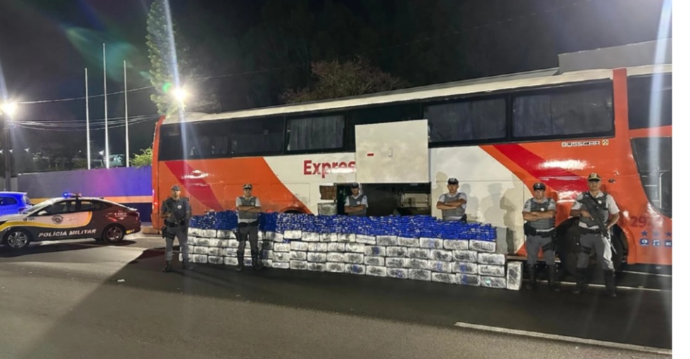 Ómnibus paraguayo cae en Brasil con 1.500 kilos de marihuana oculta en doble fondo